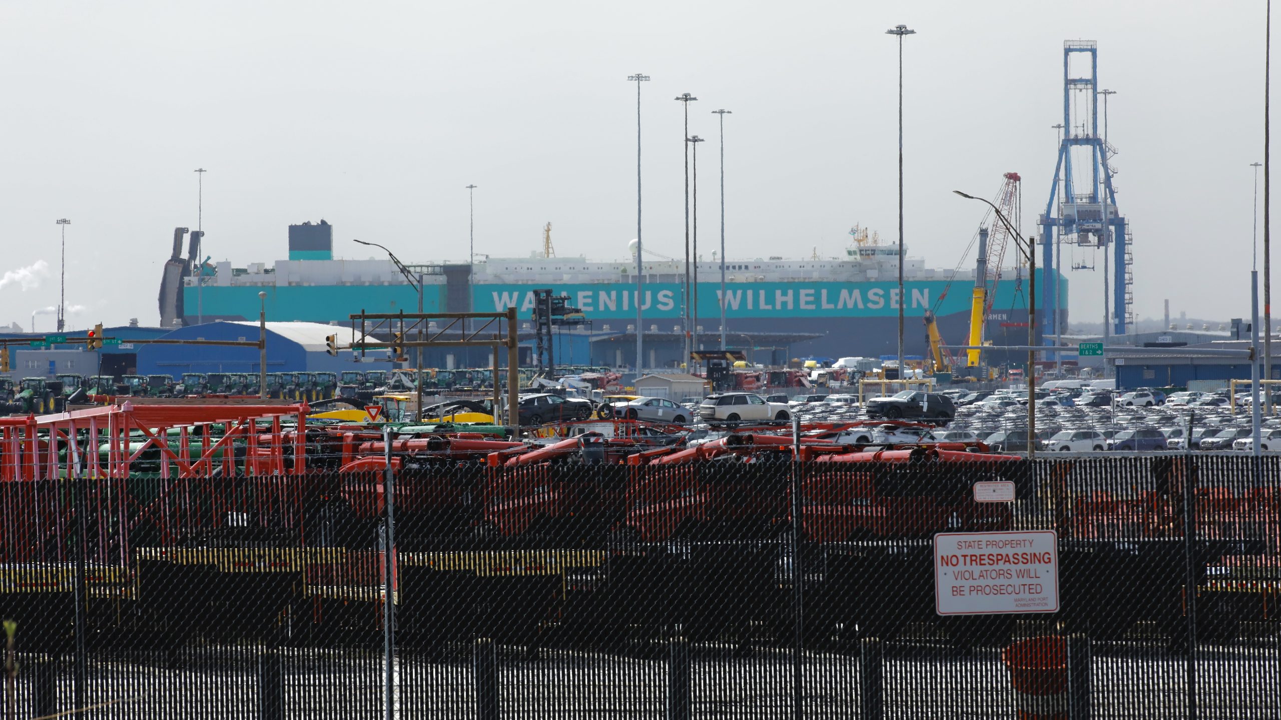 Mercedes, GM, Stellantis scramble; Port jobs are at risk after ...